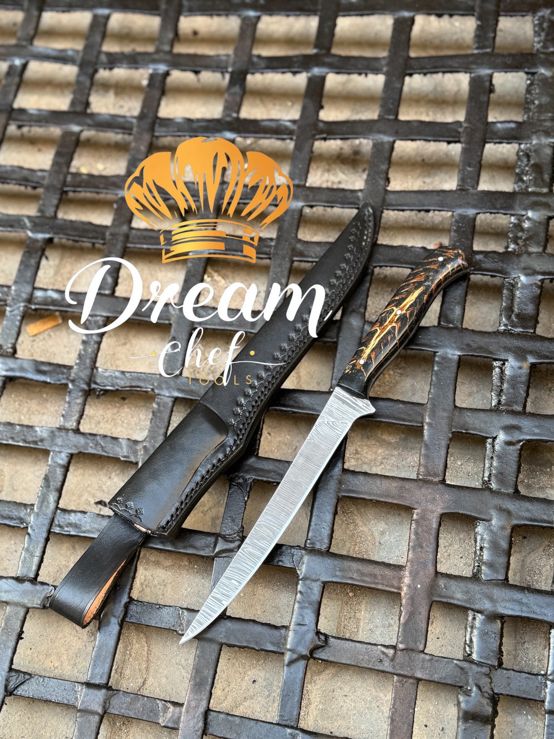 Best Fillet Knives – Damascus Blade & Resin Handle – Knives Gear Garage