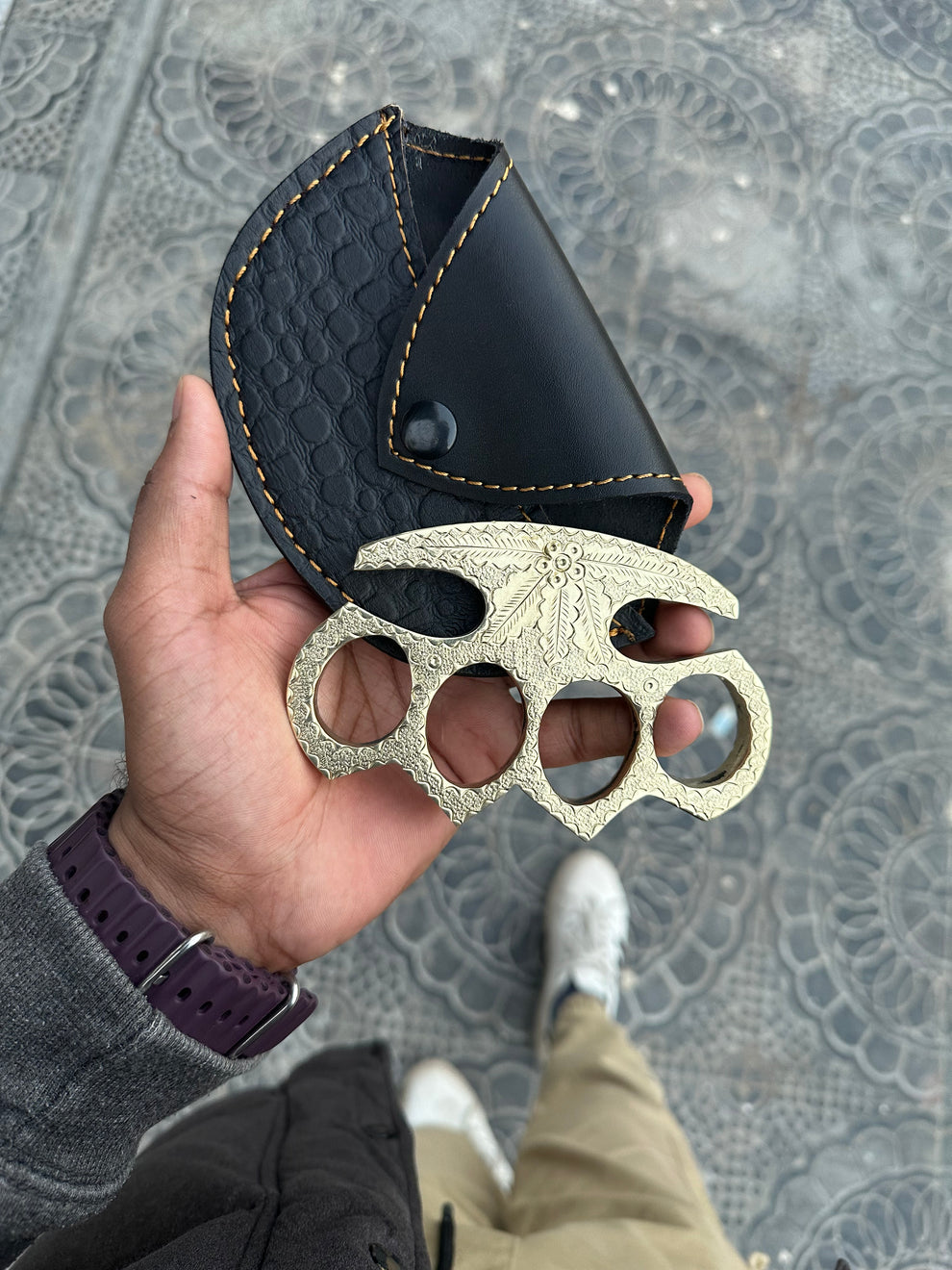 Handmade Brass Knuckle | Hand-Engraved w/ Leather Case – Knives Gear Garage